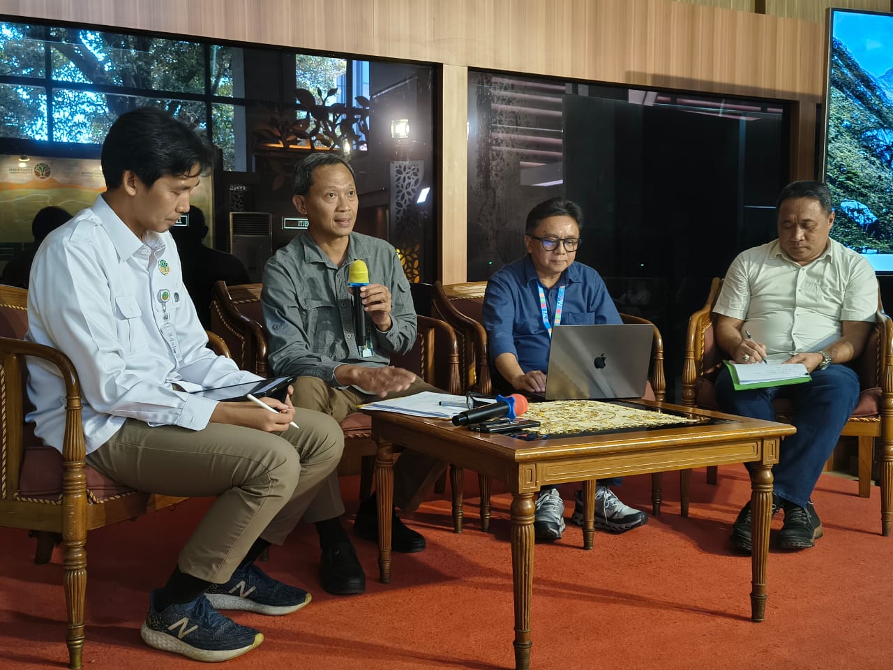 Gakkum Kehutanan Ungkap Jaringan Perusak Hutan, Puluhan Tersangka dan Ratusan Kayu Ilegal Disita ...