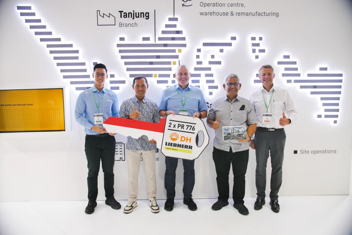 Liebherr Perkuat Solusi Pertambangan di Mining Indonesia 2025, Serahkan ...